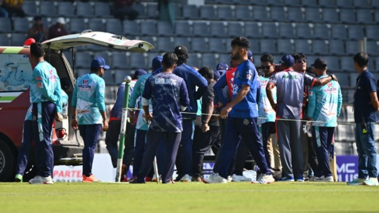 Dhaka Capitals coach Mahbub Ali Zaki DIES after collapsing on field ...