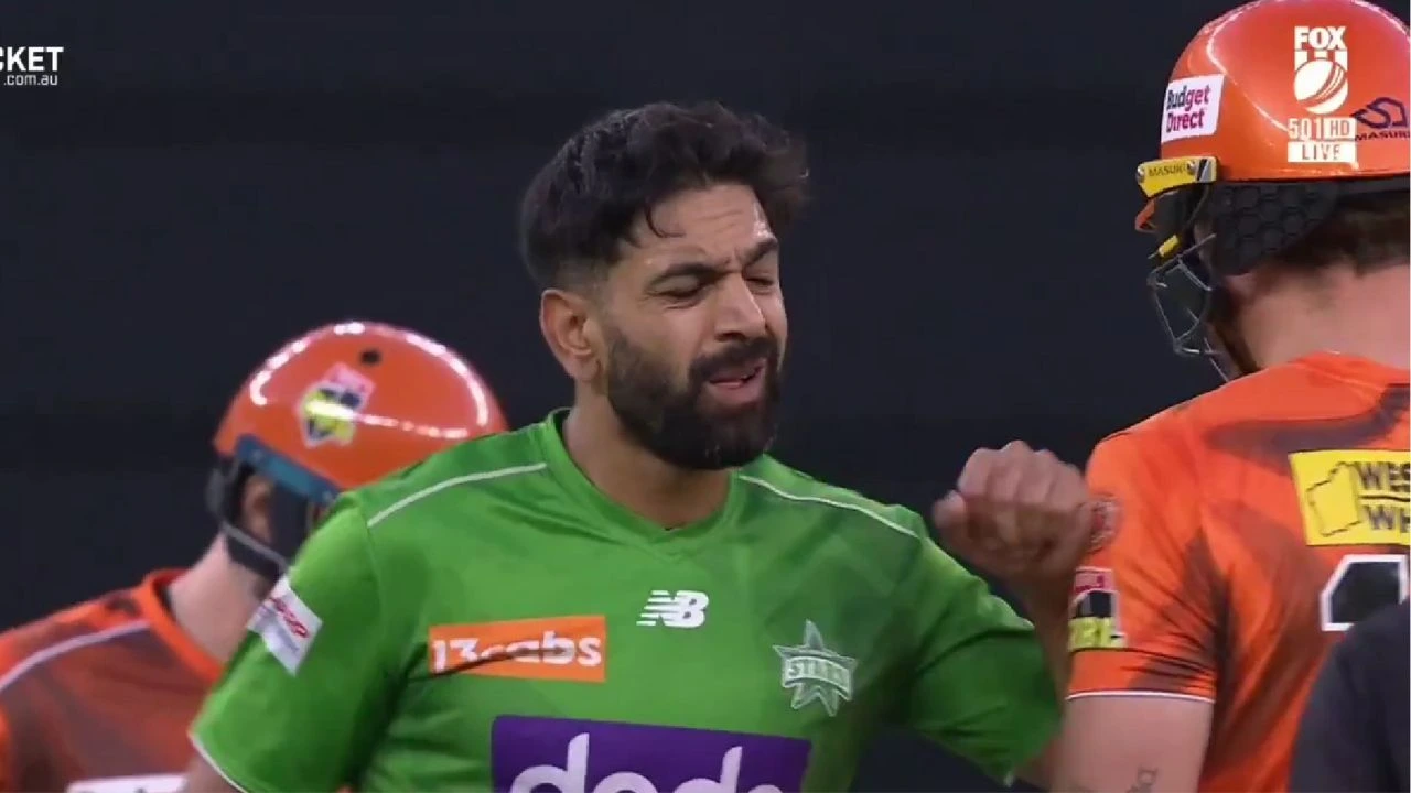 Haris Rauf gets physical with Finn Allen, shoves him violently in BBL ...