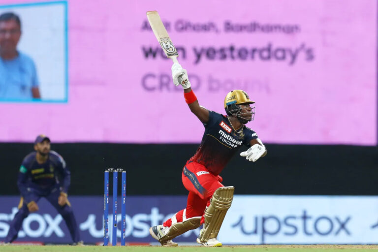 RCB vs KKR: Watch - Sheldon Jackson Takes A One-Handed Diving Stunner ...