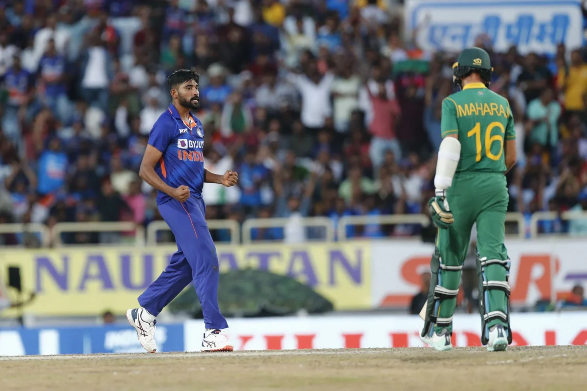ICC T20 World Cup 2022: Mohammed Siraj Arrives In Australia To Join ... ICC T20 World Cup 2022: Mohammed Siraj Arrives In Australia To Join ...