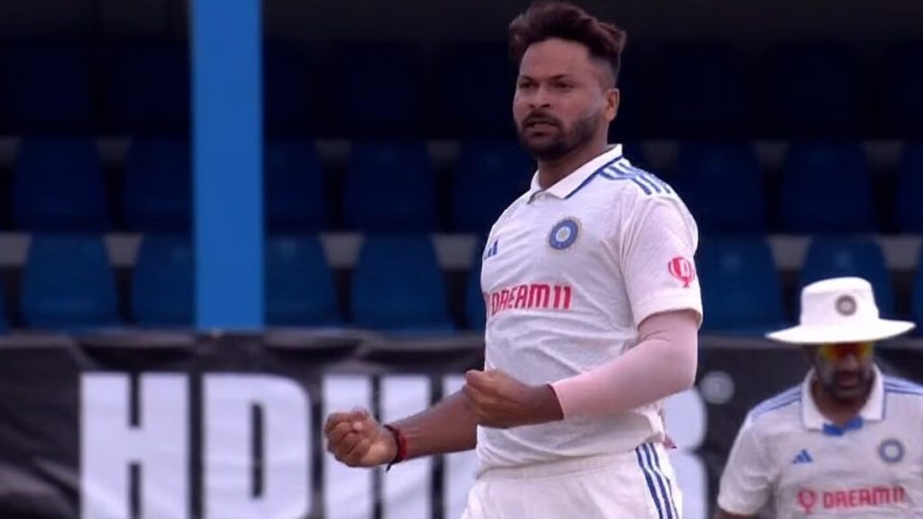 IND vs WI: "Mukesh Kumar Is Born For Test Cricket" - Dinesh Karthik ...