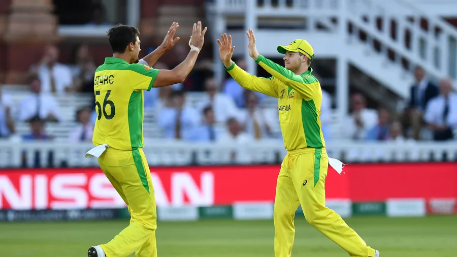 "Steve Smith Comes Over, ‘Are You Angry At Me?" - Mitchell Starc ...