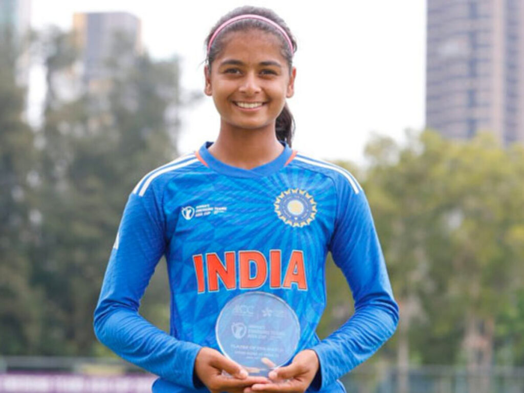 ‘Virat Kohli Is My Inspiration’- Shreyanka Patil After Stunning Bowling ...