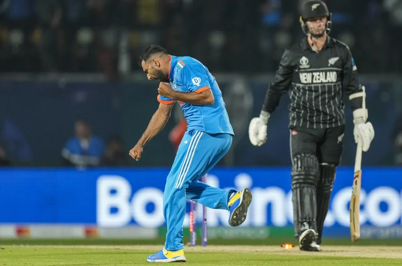 Ind Vs Nz Watch Mohammed Shamis Sensational Deliveries Bamboozle
