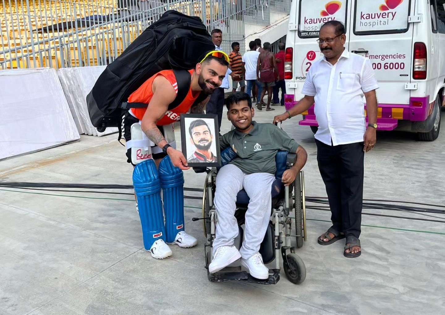 IND vs AUS: Virat Kohli Wins Fan's Heart With Heartwarming Gesture, Signs His Fan-Made Portrait.