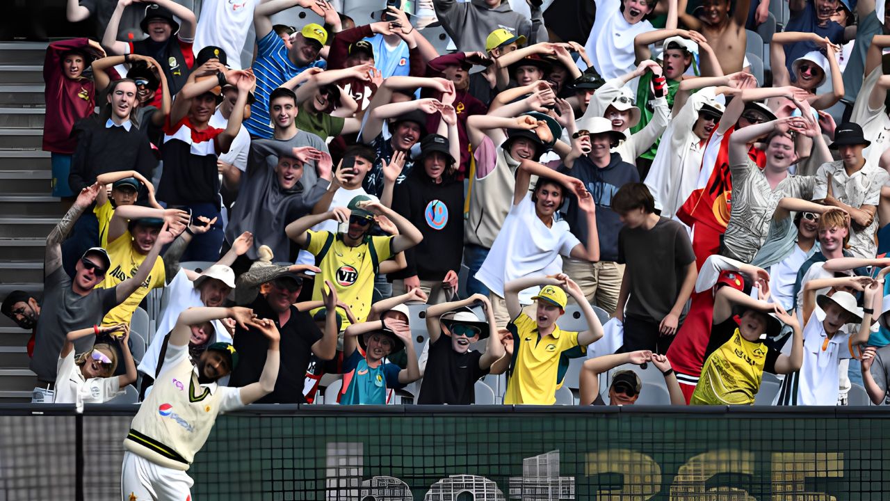 AUS vs PAK: Watch- Hasan Ali Entertaining The MCG Crowd Amid Australia ...
